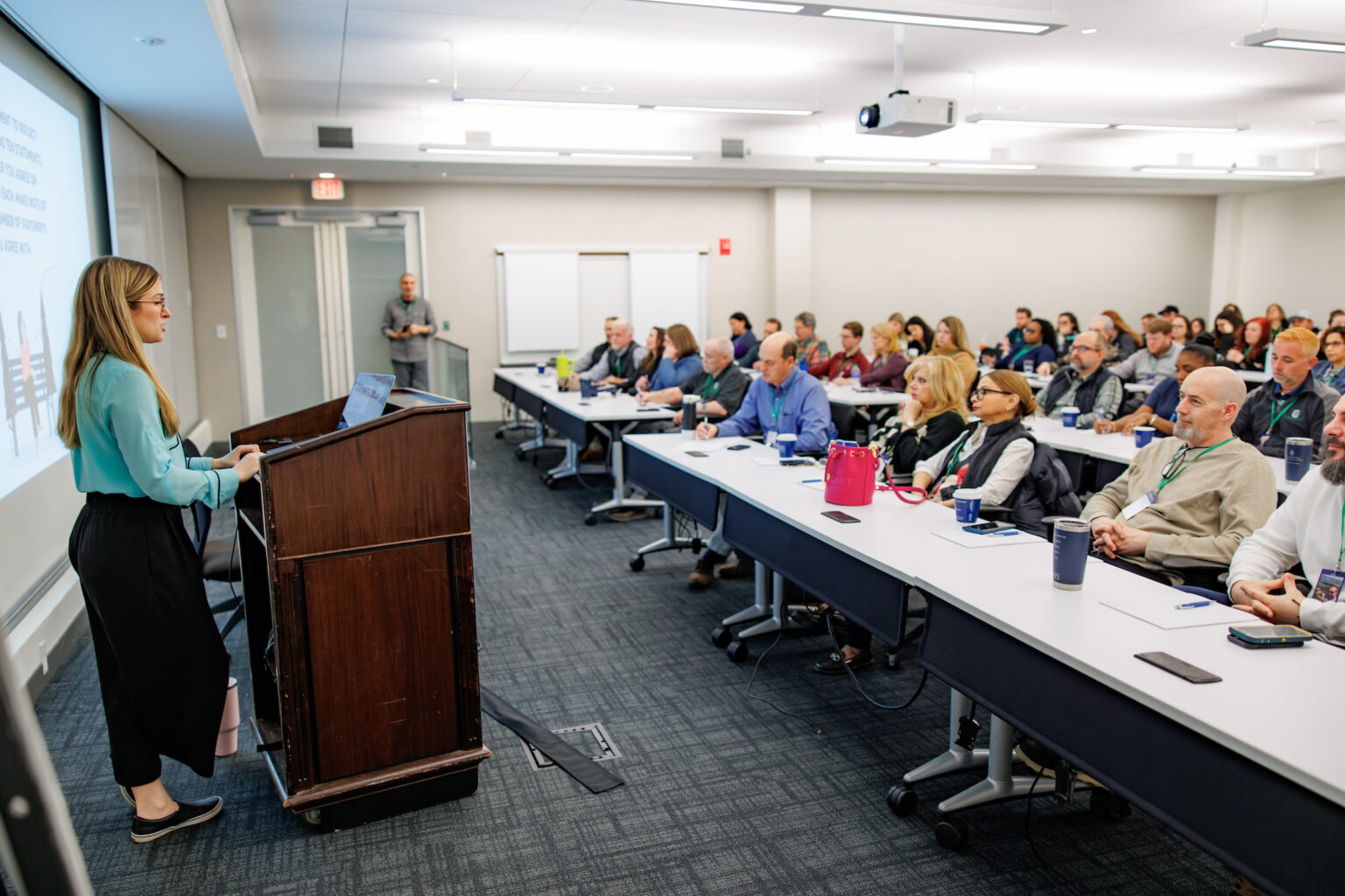 Exploring the Best Meeting Room Setup Styles for Productive and ...